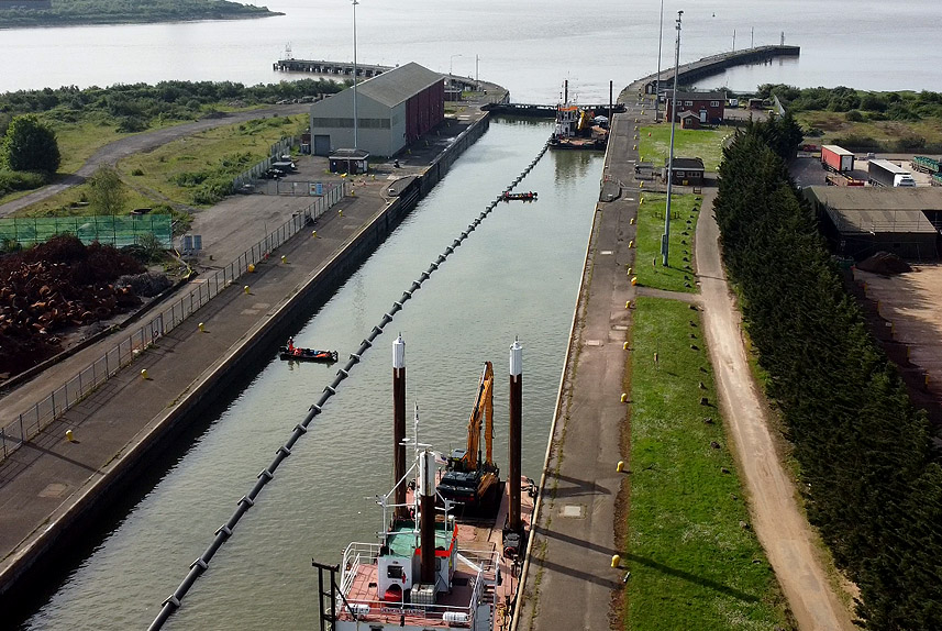 Pipe Laying on the Severn - Jenkins Marine